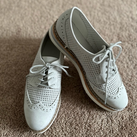 Wanted | Shoes | Wanted Silver Lace Up Oxford Shoes | Poshmark